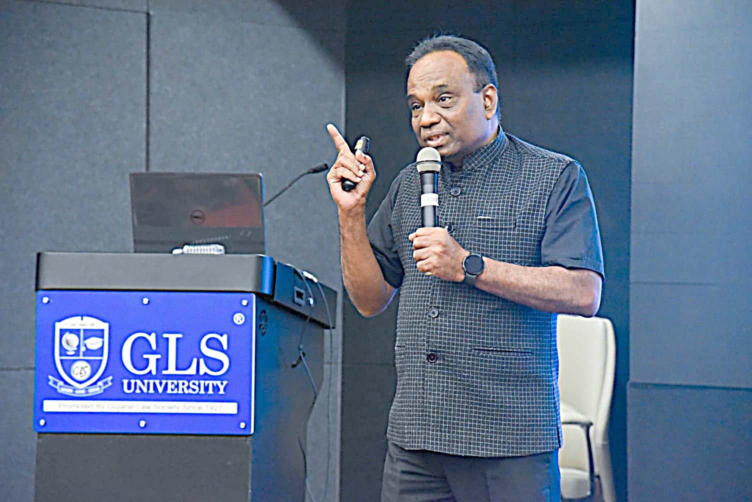 GLS University's Business Faculty And National HRD Network Illuminate Pathways At HR Conclave ...