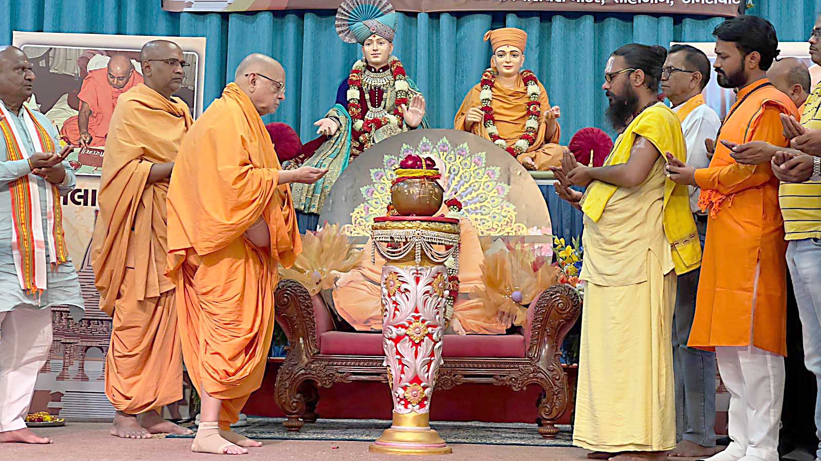 BAPS-શાહીબાગ ખાતે શ્રી રામ મંદિરના અક્ષતકુંભના વધામણાં થયા